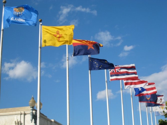 A-D State Flags – Freedom Flag and Pole